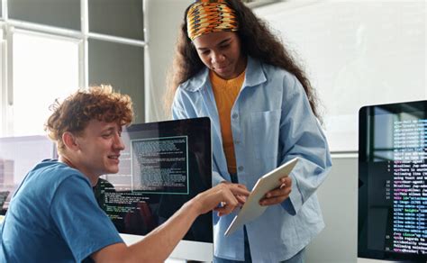 9 Entry Level Programmer Jobs To Pursue In 2024