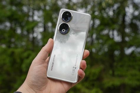 Arvostelussa Honor Tyylill Ylemp N Keskiluokkaan