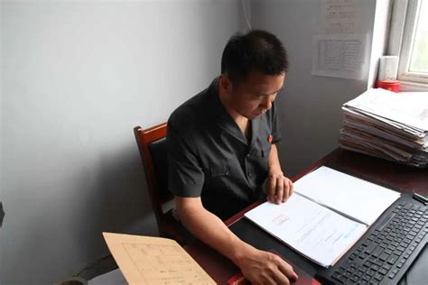 身边的榜样 扎根基层，守护正义天平 ——记优秀年青法官唐东澎湃号·政务澎湃新闻 The Paper