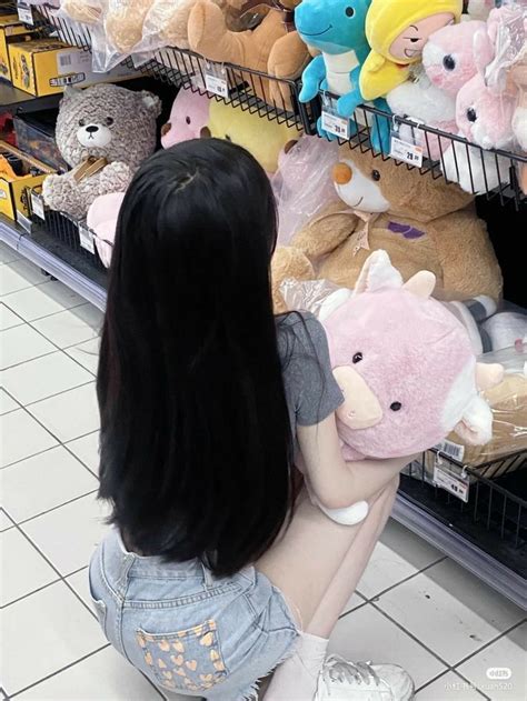 ปักพินโดย Miii Ngoc ใน Cute ผู้หญิงน่ารัก สไตล์คุณหนู ภาพสาวน่ารัก