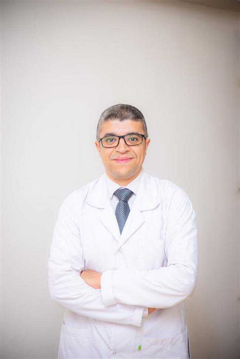 Clinido احجز عند أشطر دكتور مخ وأعصاب في مدينه اسيوط