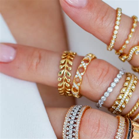 18k Gold Laurel Stacking Ring Sethi Couture