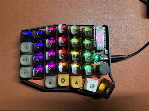Sofle Rgb Wireless Split Keyboard Case Remixed By Hontoo Makerworld Download Free 3d Models