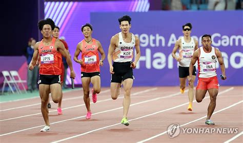 남자 400m 계주 질주하는 고승환 연합뉴스
