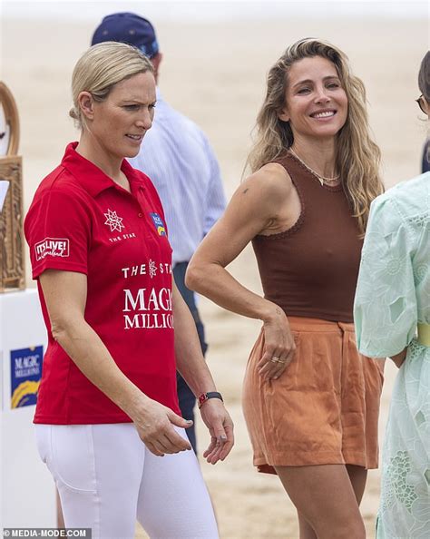 Braless Elsa Pataky Continues To Wear Her Wedding Ring Amid Claims She Is Drifting Apart From