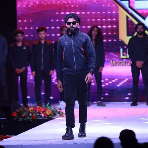 haseeb sardar haseeb sardar on threads