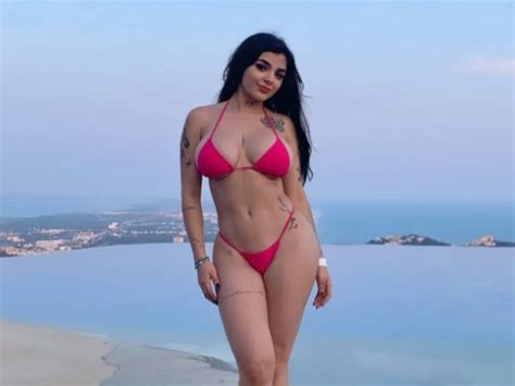Karely Ruiz Y La Exorbitante Cantidad Que Ganaría Cada Mes En Onlyfans