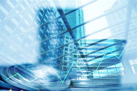 도시 배경 및 재무 그래프 복사 공간 금융 및 비즈니스 개념 부드러운 음색에 동전의 이중 노출 누적 됩니다 0명에 대한 스톡 사진 및 기타 이미지 Istock