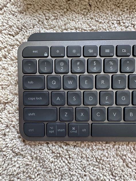 Logitech MX Keys Mac Windows Multi Device Wireless Bluetooth Keyboard Good Condition
