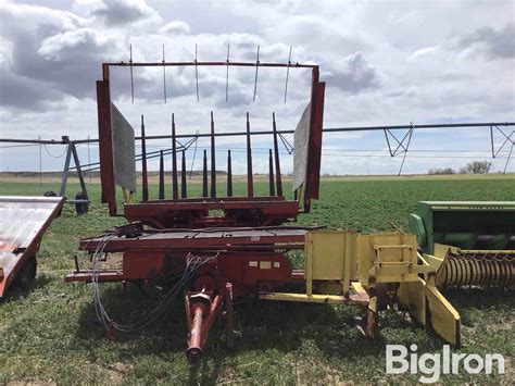New Holland 1033 Stack Wagon Agriculture Bigiron