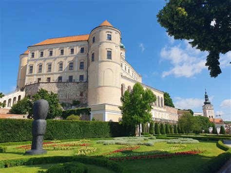 Chateau Mikulov Mianaralife