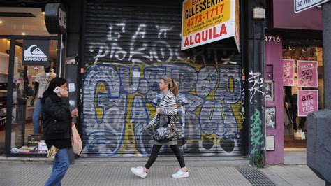 Consumo En Caída Libre Baja Del 186 Por Ciento Anual Página12