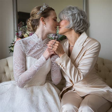Lesbian Couple By Bobbirap On Deviantart