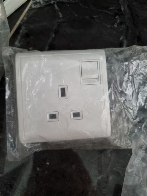 Schneider Socket Tv And Home Appliances Electrical Adaptors And Sockets On Carousell