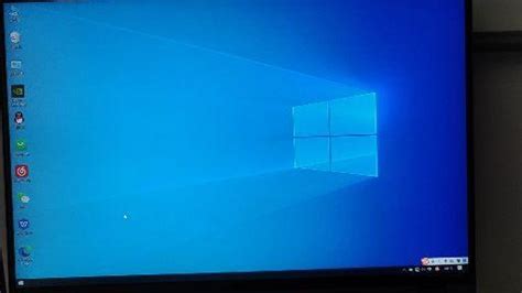 电脑屏幕像这样闪烁是怎么回事？请问有什么解决办法？ 知乎