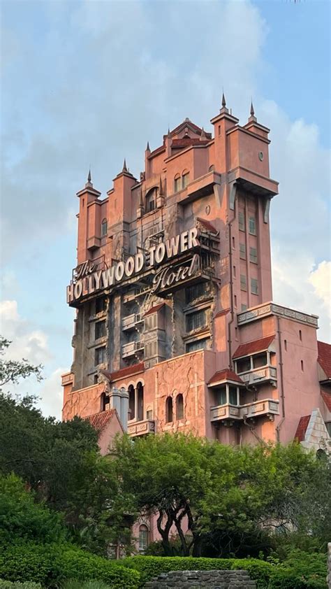 Tower Of Terror At Walt Disney Worlds Hollywood Studios Wallpaper