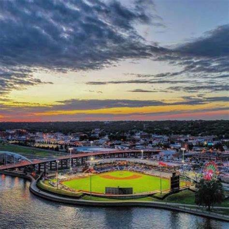 Things To Do Visit Quad Cities
