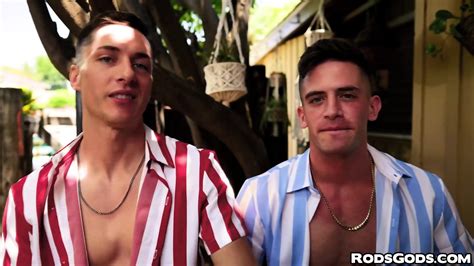 Trevor Brooks Keeps Fucking While Tristan Hunter Jerks