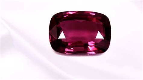 Ruby Vs Spinel Comparing The Two Stunning Gemstones