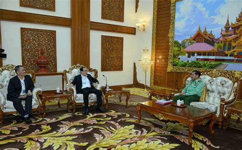 နိုင်ငံတော်စီမံအုပ်ချုပ်ရေးကောင်စီဥက္ကဋ္ဌ တပ်မတော်ကာကွယ်ရေးဦးစီးချုပ