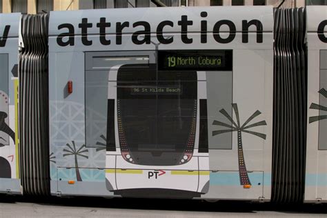 D2 Class Tram On Route 19 Advertising E Class Trams On Route 96 Wongms Rail Gallery