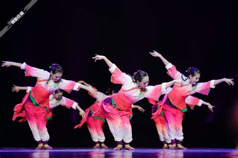 《喜饽饽》——入选第十二届中国舞蹈“荷花奖”民族民间舞评奖 山东艺术学院舞蹈学院