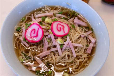 Easy Saimin Recipe Hawaiian Noodle Soup Mission Food Adventure