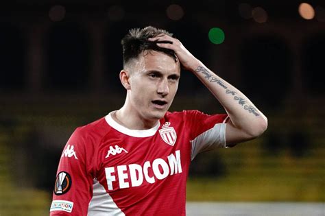 Монако обыграл Брест в матче чемпионата Франции по футболу благодаря голу Головина