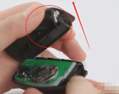 北京现代ix35的钥匙怎么换电池 有驾