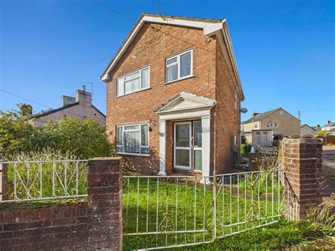 Flaxley Street Cinderford Gl14 3 Bed Detached House For Sale £250000