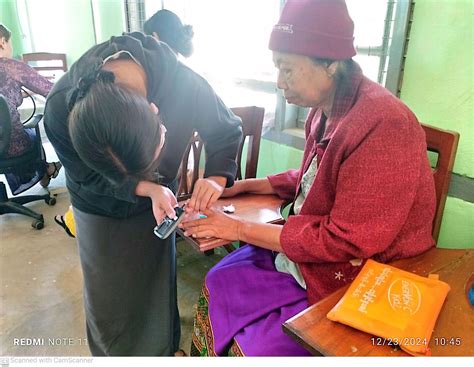 ငါန်းဇွန်မြို့နယ်၌ အငြိမ်းစားနိုင်ငံ့ဝန်ထမ်းများအား ကျန်းမာရေးစောင့်ရှောက်မှု အခမဲ့ဆောင်ရွက်ပေးလ