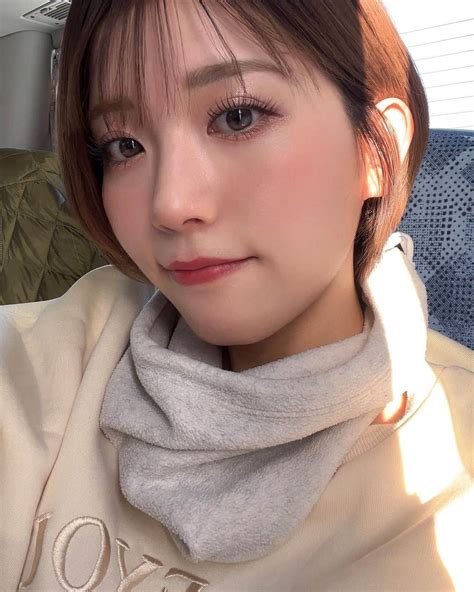 羽柴なつみさんのインスタグラム写真 羽柴なつみinstagram 「まつ毛と眉毛だけは 必ず毎月褒められる ︎ 2枚目に私的まつ毛必須