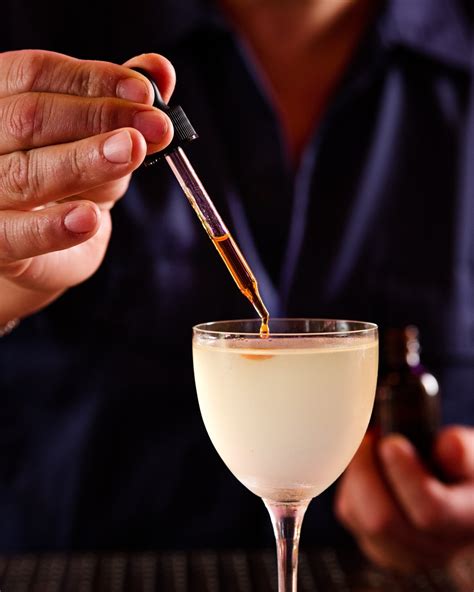 How To Make A Green Mango Martini From ‘americas Best Bar Maxim