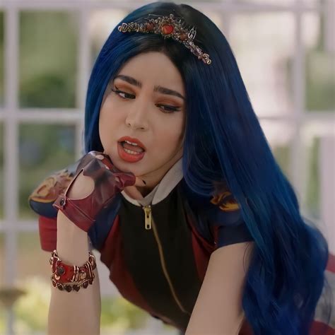 Sofia Carson Evie Descendants Sofia Carson Disney Descendants Movie