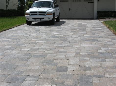 Why Pavers Are The Best Option For Minnesota Driveways Kg Landscape