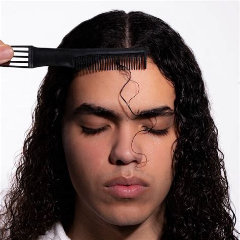 Everything You Need To Know About Scalp Exfoliation Everything You Need To Know About Scalp Exfoliation