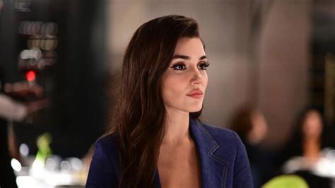 Hande Erçelin İki Dünya Bi Dilek Filmini Ketche Yönetecek Mavi Kadın