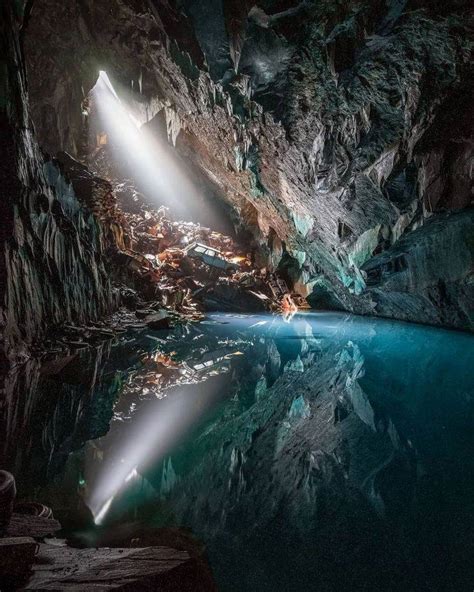 버려진 장소를 찾아 사진을 찍는 사람들 인스티즈instiz 이슈 카테고리