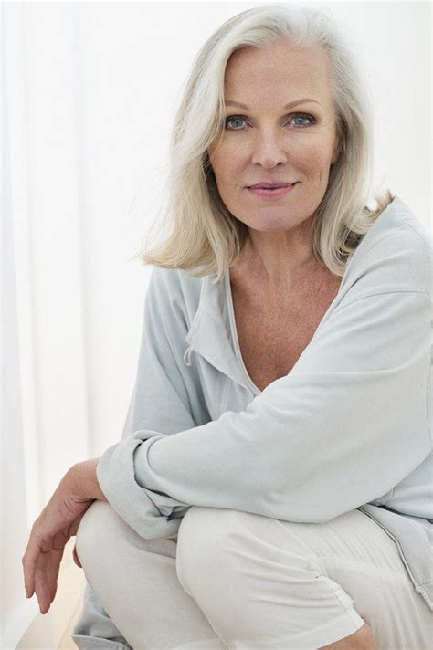 Mrs Robinson Management Model Agency For Women And Classic Women Women Model Female Models