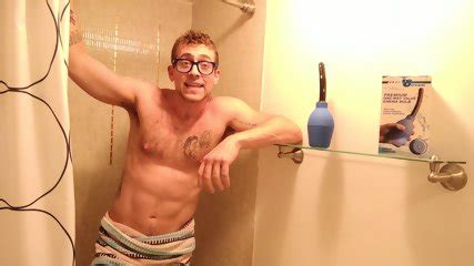 ANAL DOUCHING USING GAY ANAL CLEANING SPRAY ANAL DOUCHING USING GAY ANAL CLEANING SPRAY