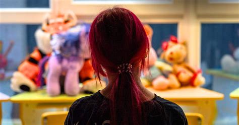 США могли знищити докази депортації українських дітей — Reuters