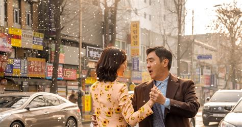 스틸만 봐도 눈물 뚝뚝인생은 아름다워 류승룡x염정아 20대부터 중년까지