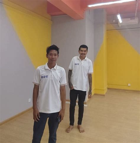 မြန်မာပြည် မြန်မာပြည် ဆေးသုတ်လုပ်ငန်း Ko Zaw Hein Htet