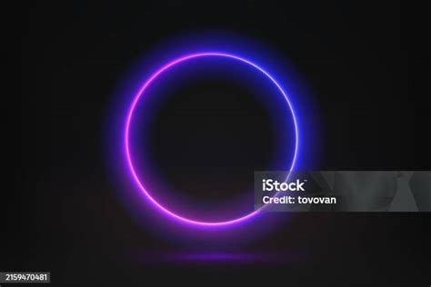 보라색으로 빛나는 원형 프레임이 있는 추상 스튜디오 네온 효과와 3d 벡터 일러스트 레이 션 0명에 대한 스톡 벡터 아트 및 기타 이미지 Istock