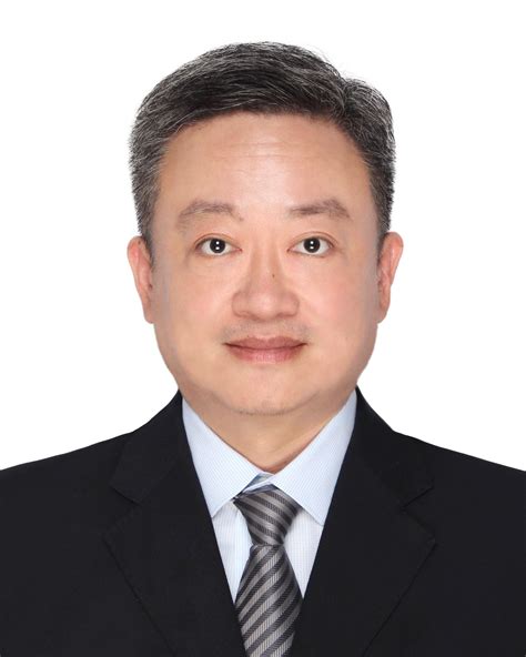 尘峰履新菏泽市城市管理局局长，此前担任菏泽广电传媒集团有限公司董事长梁衍锋行政成武县