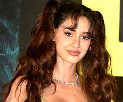 Disha Patani Crossed All Limits Of Bo Ldness Reached The Mall Braless