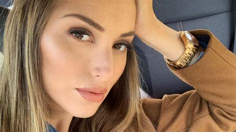 Алекс Богданска заряза лукса качи се в планината Звезди Woman Bg