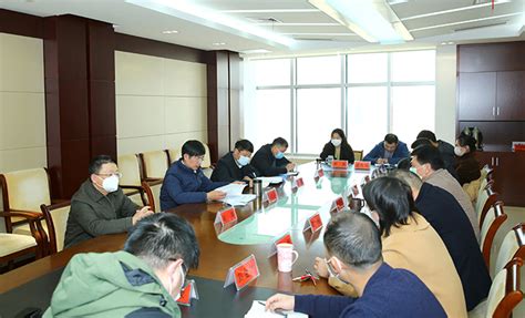 中共盐城市委老干部局 综合动态 市委老干部局传达学习市委八届四次全会精神