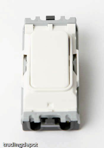 MK Grid Switch 20amp 2 Way SP White