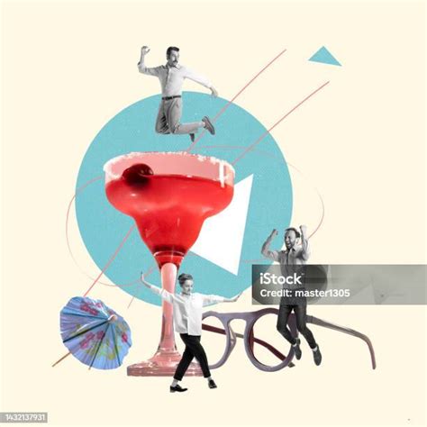 현대 미술 콜라주 창의적인 디자인 사업가 축하 춤 칵테일 마시는 팀 칵테일에 대한 스톡 사진 및 기타 이미지 칵테일 춤